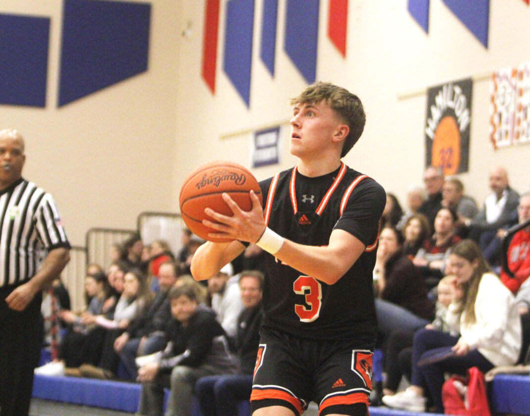 Springfield holds off Western Reserve, 51-49 | News, Sports, Jobs - The ...